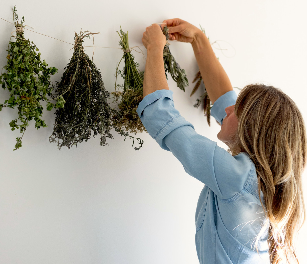 The Easiest Way to Dry and Store Herbs from the Garden • Gardenary