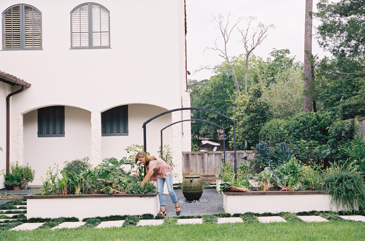 What Is a Formal Potager? • Gardenary