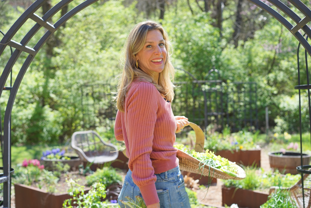 How I Earned $100,000 as a Garden Consultant in Just 15 Months • Gardenary